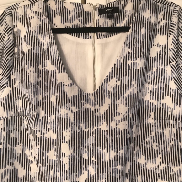 Very J | Dresses | Very J Woman Dress With Side Pockets | Poshmark